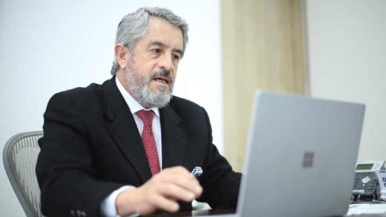 Ministro José Ruales: más de 40 años de experiencia y trabajo constante ...