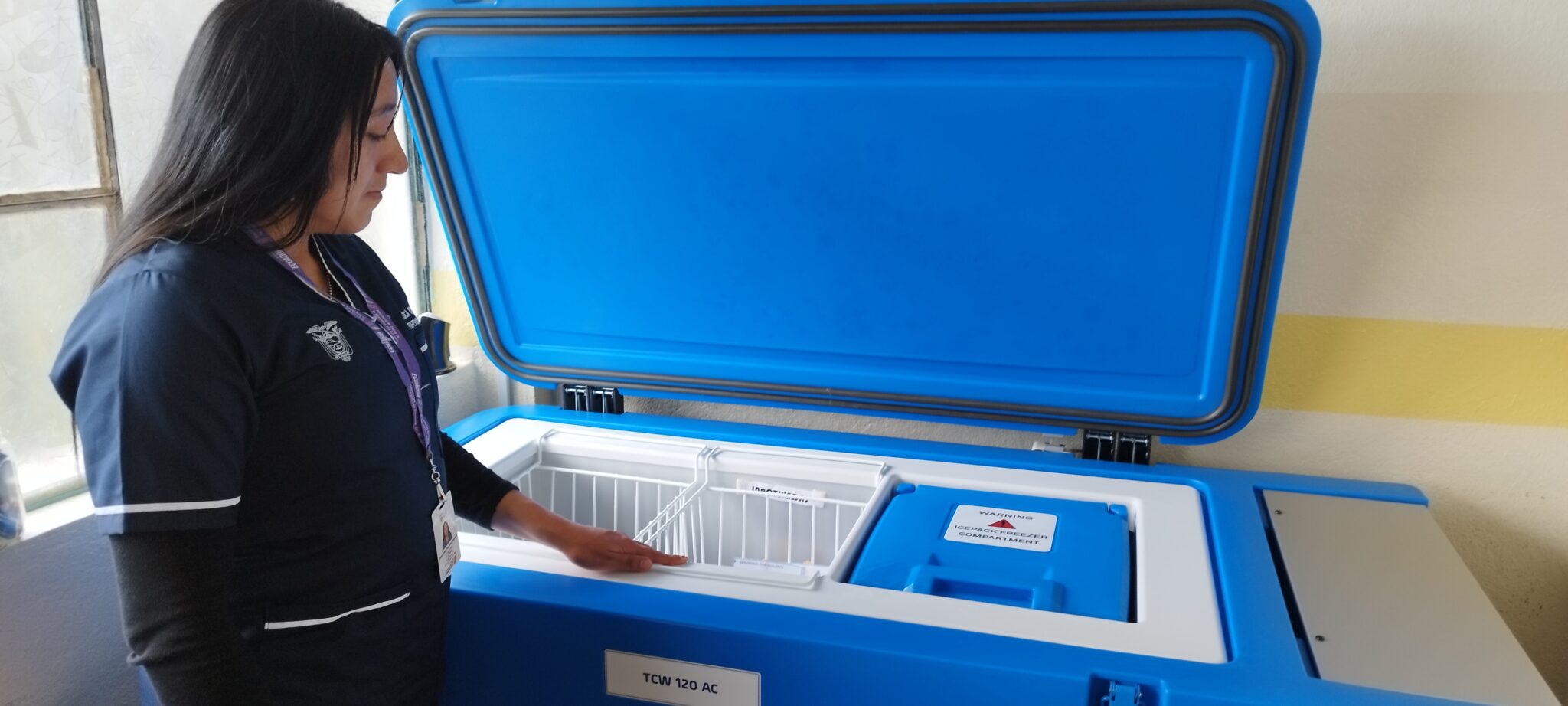 El MSP invirtió 123 mil dólares en equipos de cadena de frío para vacunas en Azogues ...